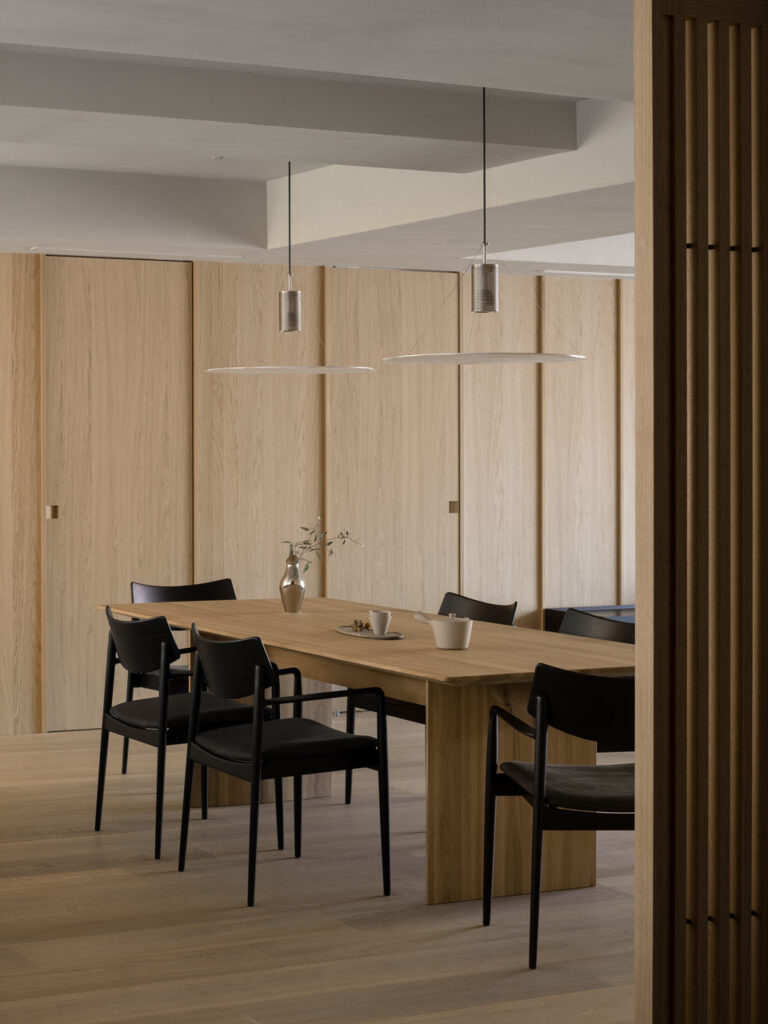 Kinuta Dining Table (N-DT01) - designFARM - Authentic Furniture ...