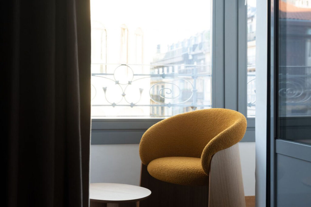 Ginger Lounge Wood - designFARM - Authentic Furniture, Lighting ...