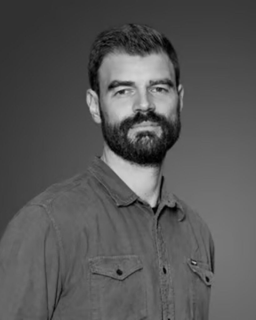 Martin Lauritsen - designFARM - Authentic Furniture, Lighting & Accessories